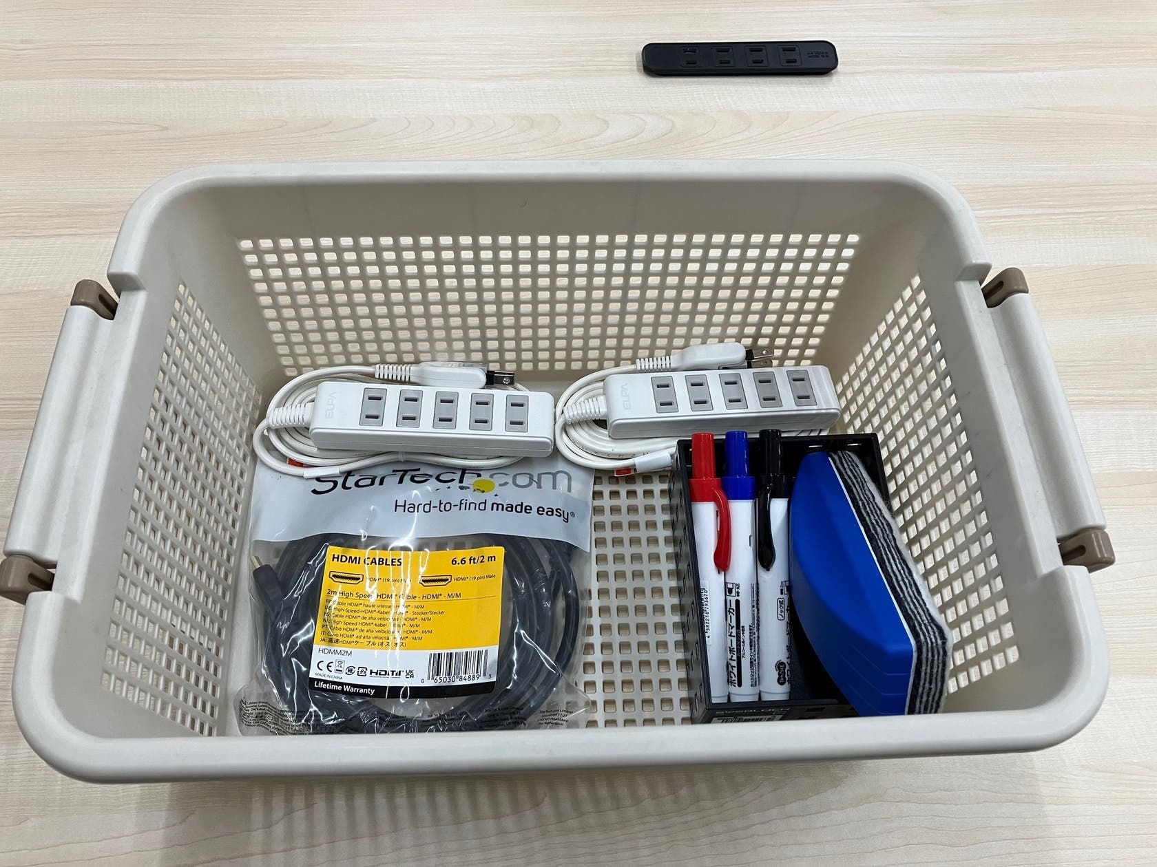 小規模でのイベントや会議・ワークスペースとして利用可！宅急便営業所と併設しているので手荷物の発送や受け取りにも対応できます！の写真6