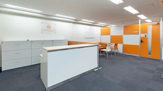 ⭐️【6名会議室】横浜駅から徒歩4分!⭐️スタッフ常駐のため安心してご利用いただけます!✨Wi-Fi有りの写真2