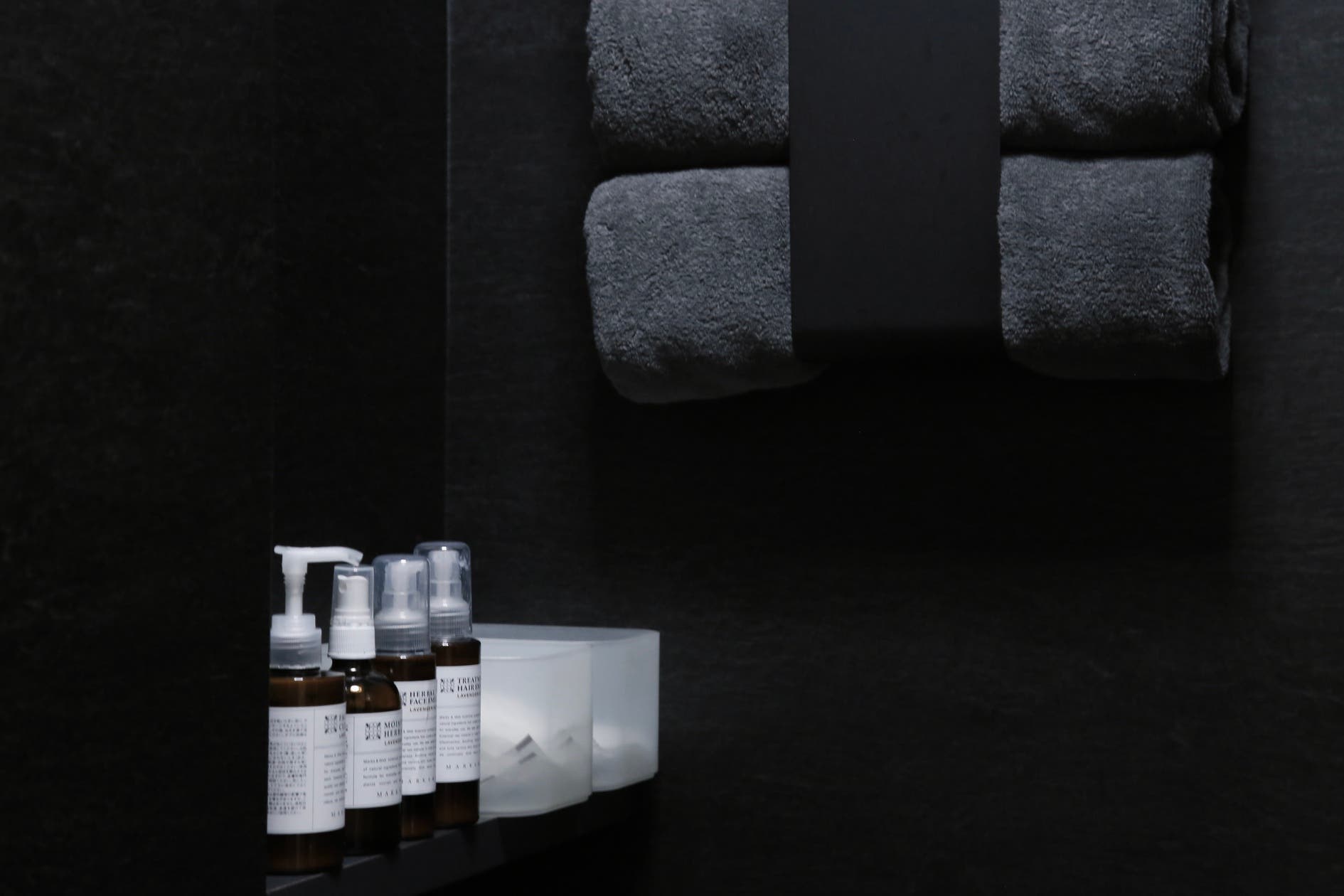 恵比寿駅徒歩3分｜天井高3m超の上質な個室レンタルジムの写真14