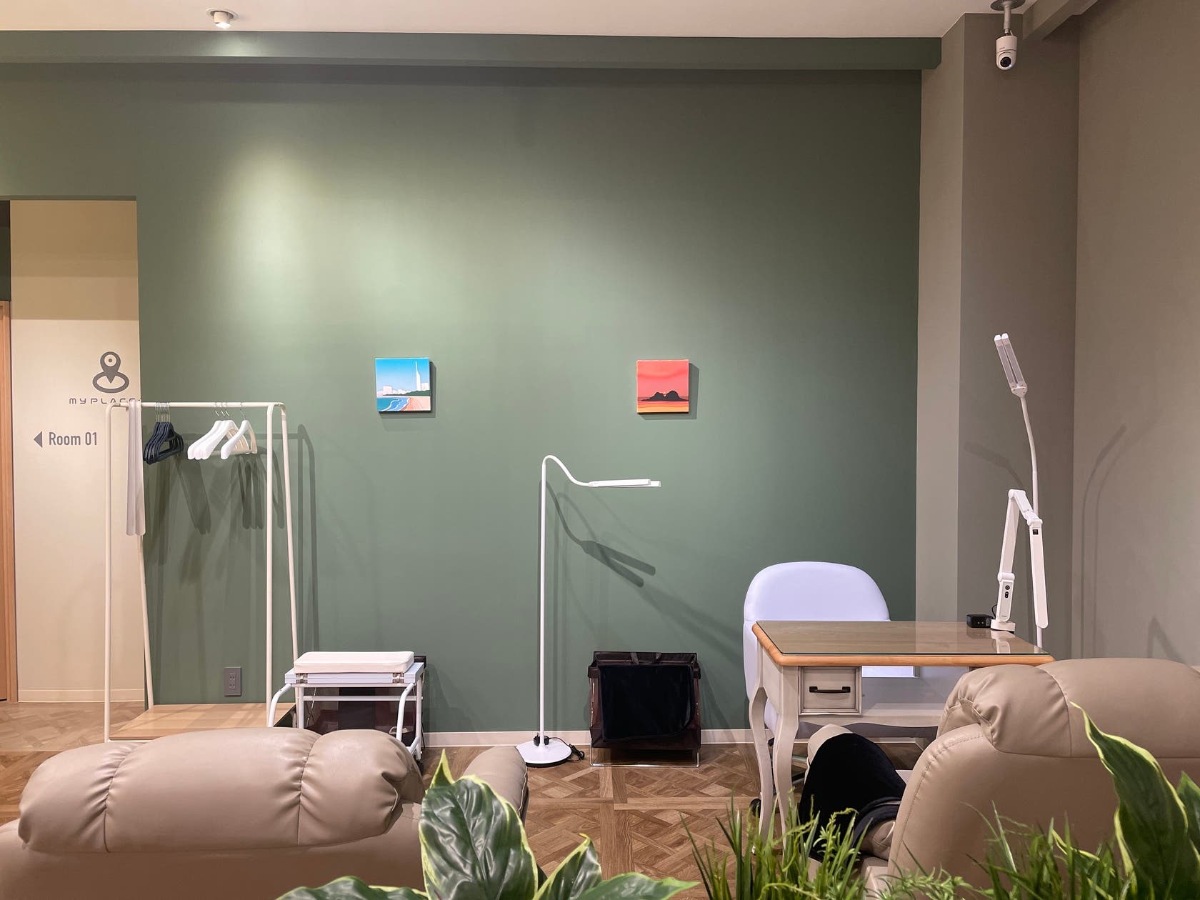 【天神VIORO 6F】 ネイル施術が利用可能なレンタルスペースの写真5