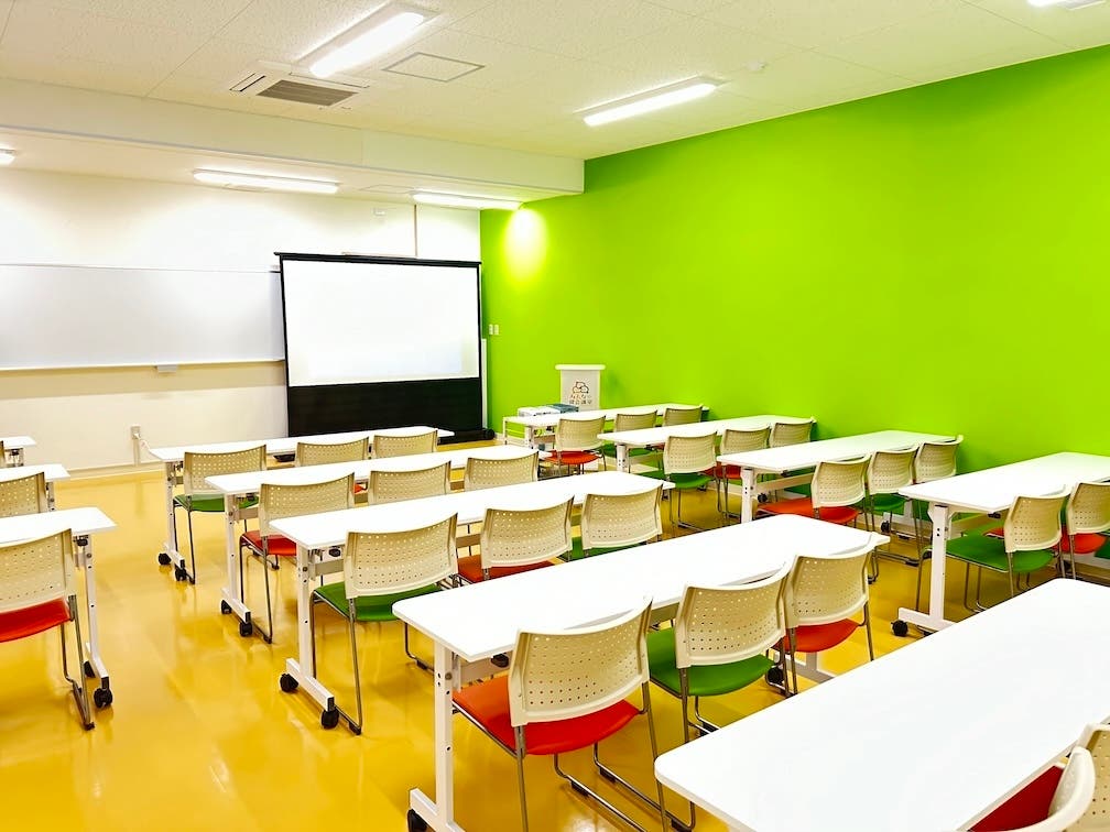 【壺川駅徒歩5分】定員３９＋α名！プロジェクター含む備品・高速Wi-Fi無料！壺川203会議室の写真5