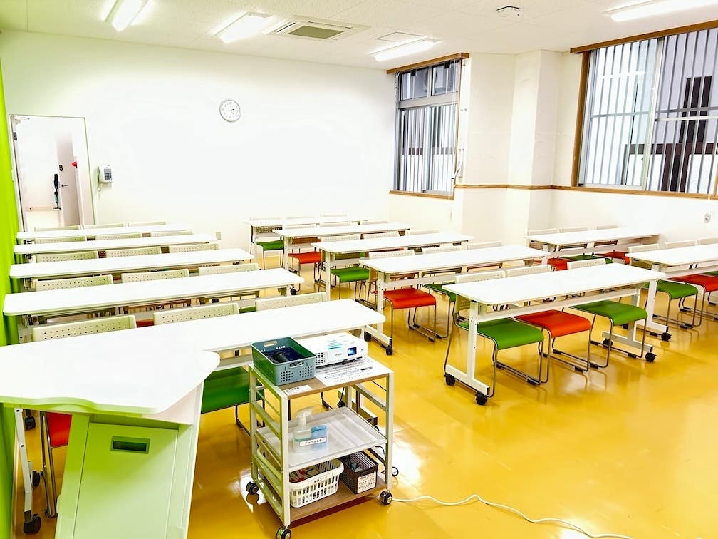 【壺川駅徒歩5分】定員３９＋α名！プロジェクター含む備品・高速Wi-Fi無料！壺川203会議室の写真8