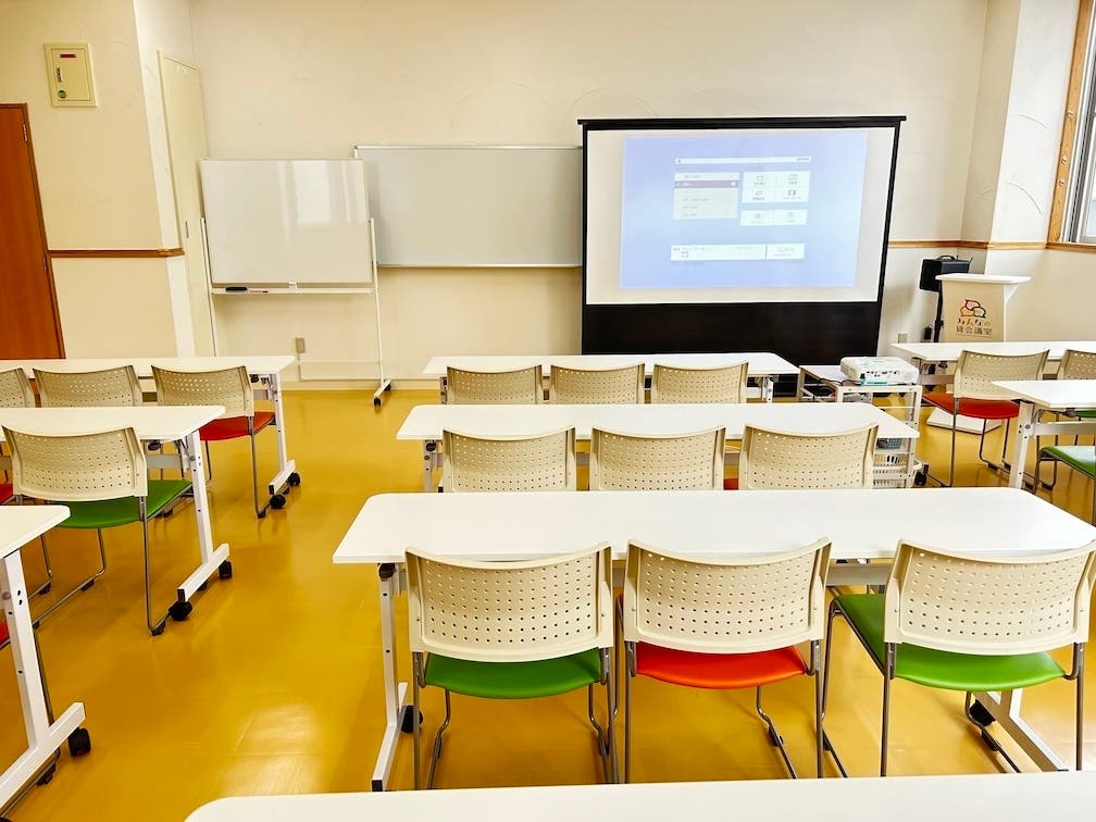 【壺川駅徒歩5分】定員４２＋α名！プロジェクター含む備品・高速Wi-Fi無料！壺川204会議室の写真6