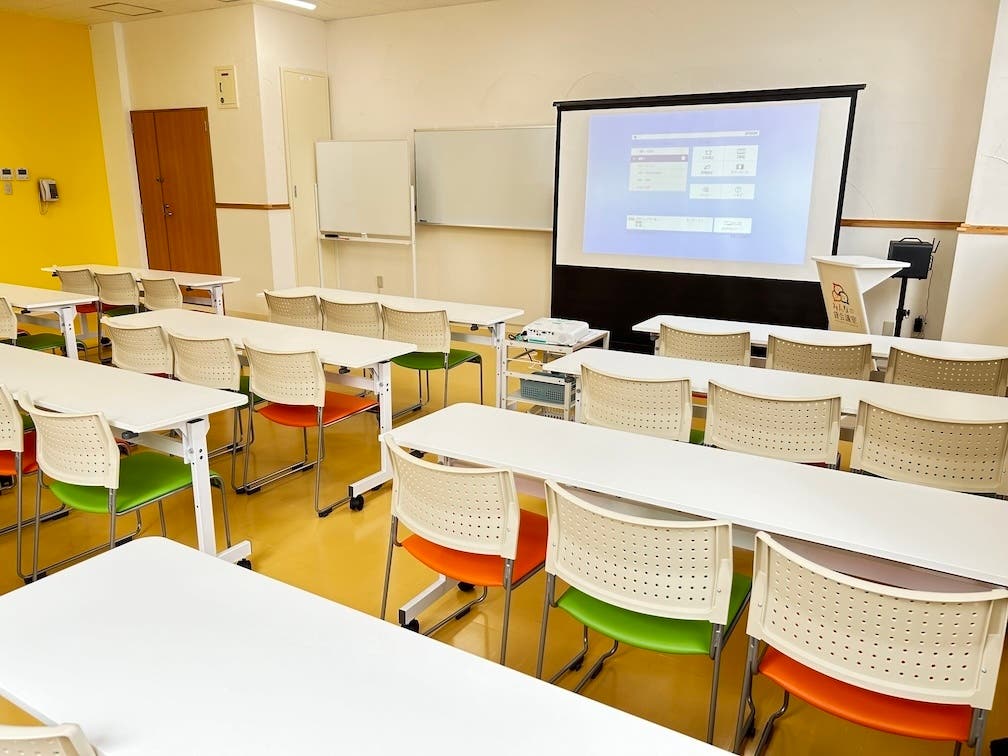 【壺川駅徒歩5分】定員４２＋α名！プロジェクター含む備品・高速Wi-Fi無料！壺川204会議室の写真12