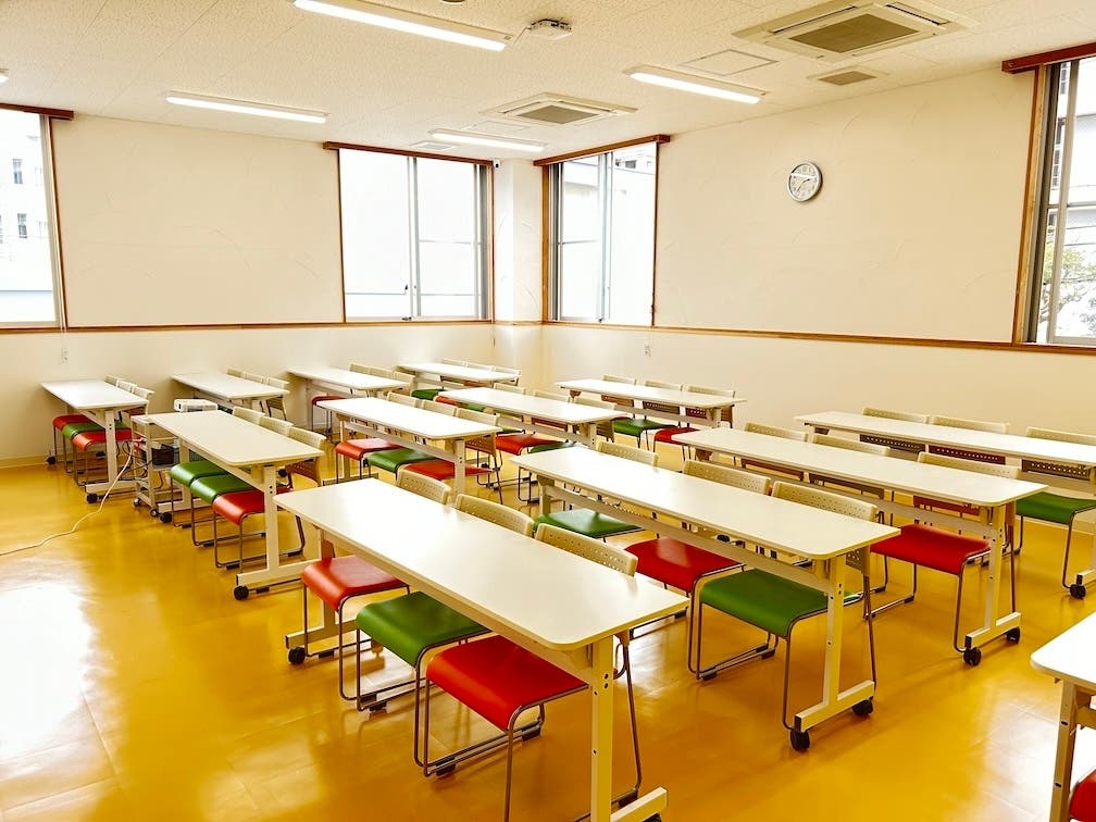 【壺川駅徒歩5分】定員４２＋α名！プロジェクター含む備品・高速Wi-Fi無料！壺川204会議室の写真9