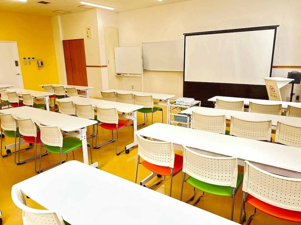 【壺川駅徒歩5分】定員４２＋α名！プロジェクター含む備品・高速Wi-Fi無料！壺川204会議室の写真7