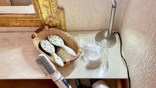 【個室(中)レンタル】~平日20%OFF!~ 谷町九丁目駅徒歩1分✨ヨーロピアン基調の落ち着いた店内で自分らしくワークライフ✨の写真8