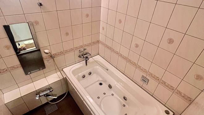 【個室(中)レンタル】~平日20%OFF!~ 谷町九丁目駅徒歩1分✨ヨーロピアン基調の落ち着いた店内で自分らしくワークライフ✨の写真12