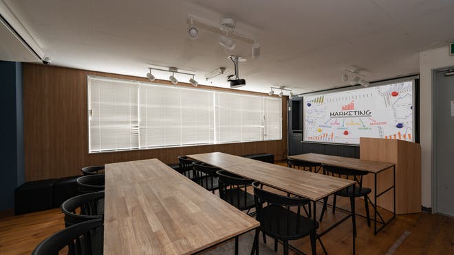 五反田駅6分✨最大40名⭕️飲食OK/100㌅スクリーン/モニター/ゴミ処理可/会議/懇親会/歓送迎会【KTY02】の写真11