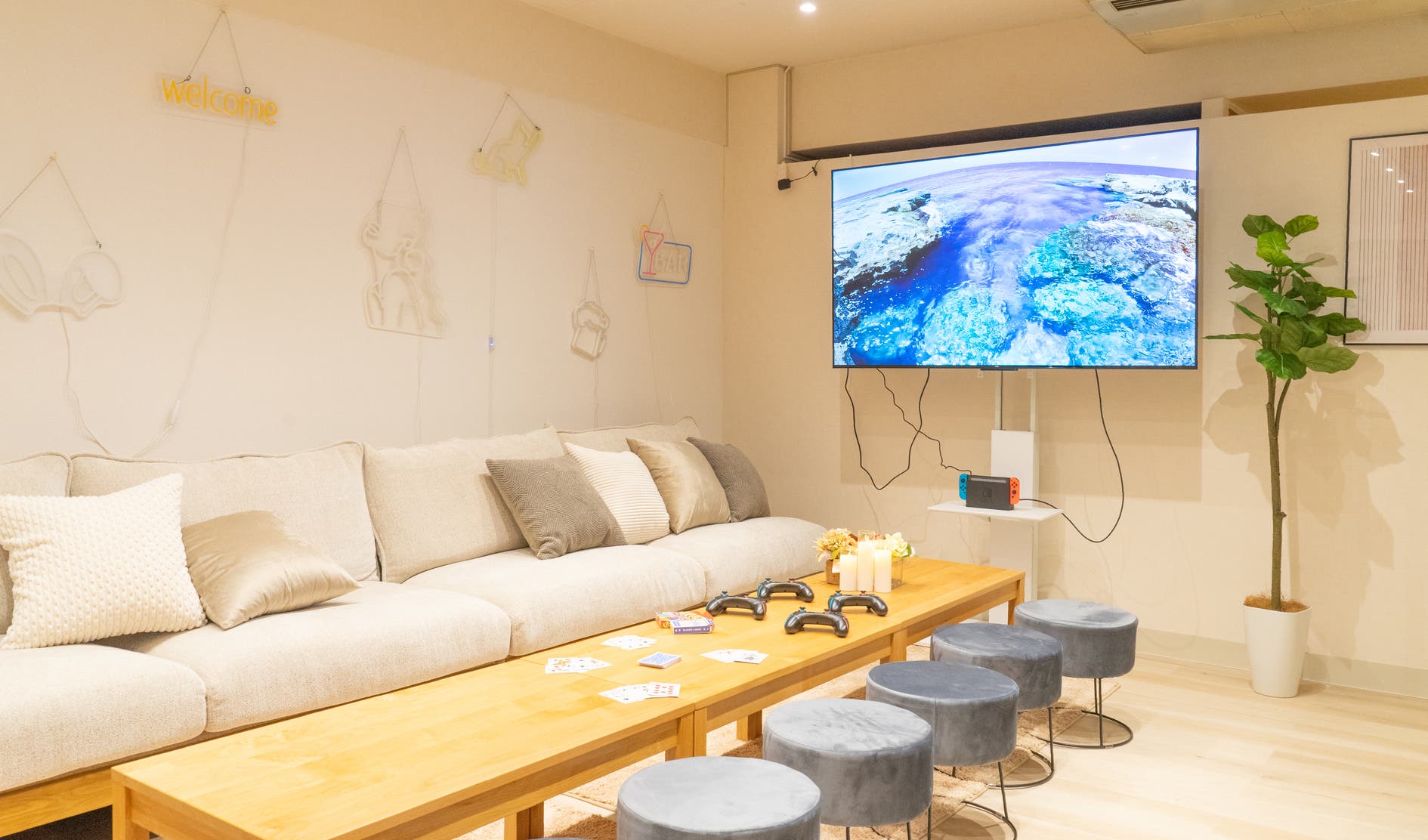 【上野駅2分】2024年OPEN🉐/最大35名/24H/スクリーン100㌅・65㌅ディスプレイ/LEDライト/パーティ🌟懇親会💖の写真7