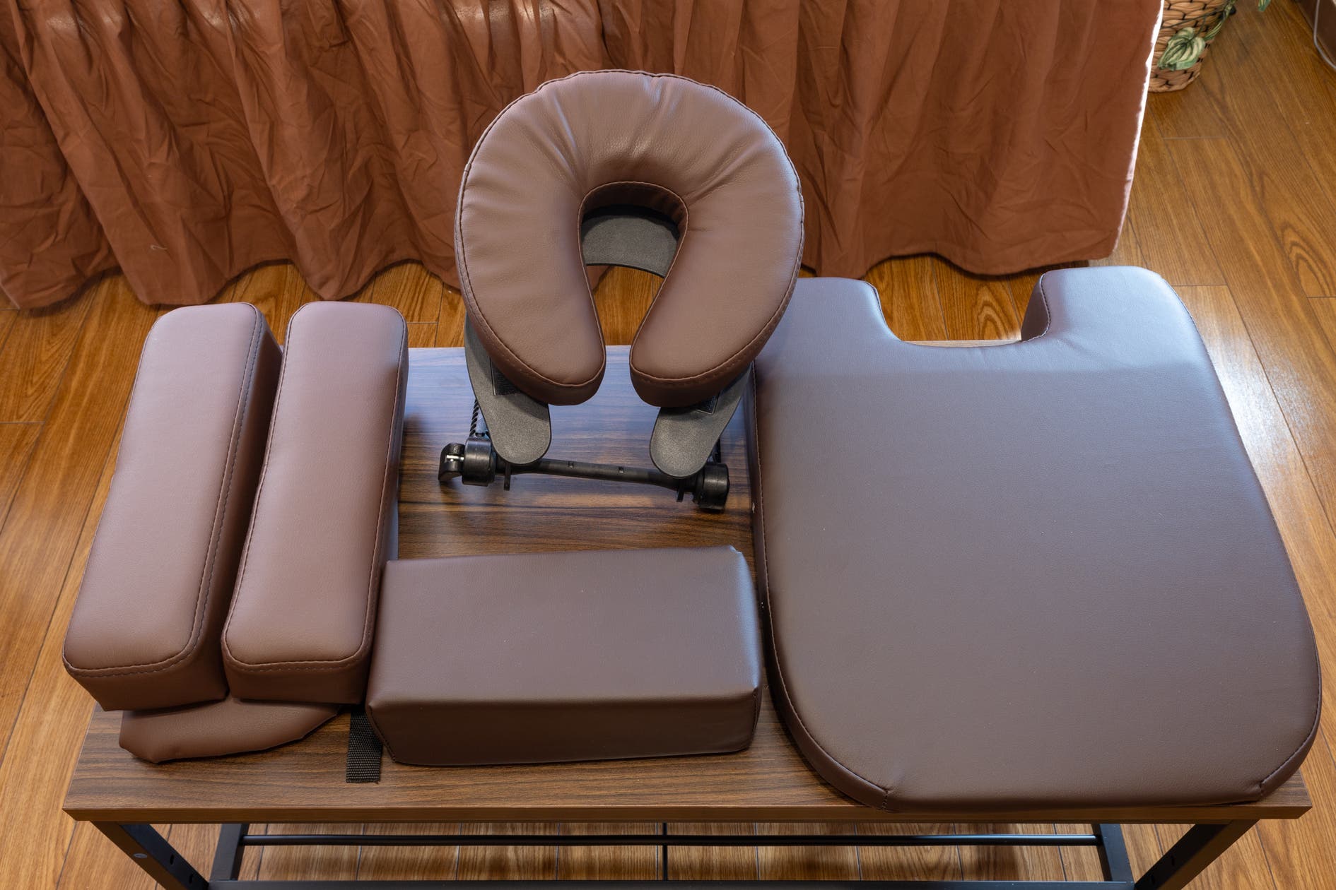 【スペアベッド無料！】久屋大通駅徒歩１分。広々空間で落ち着いた完全プライベート空間。エステ、整体、講習会、ヨガなど。の写真13