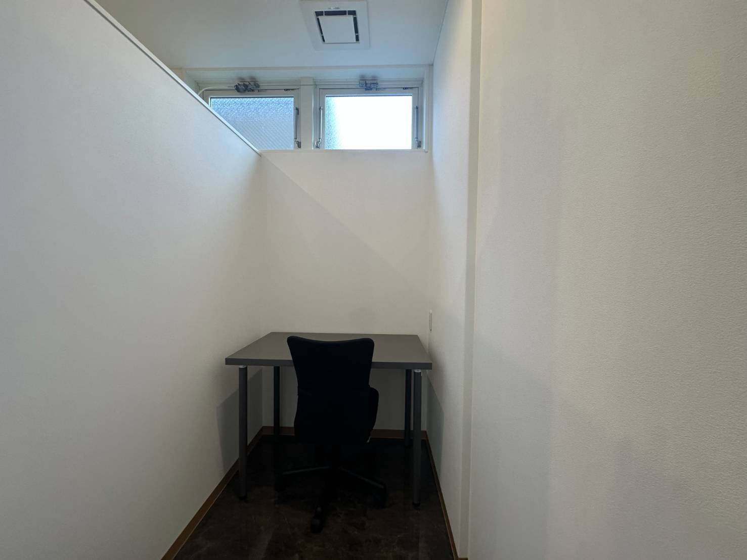 新小岩駅から徒歩４分　3階個室（C)　イヤホンを使用してZoom会議、リモート会議もOK。の写真9