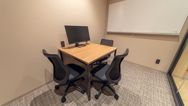 会議室 01(3名)の写真1