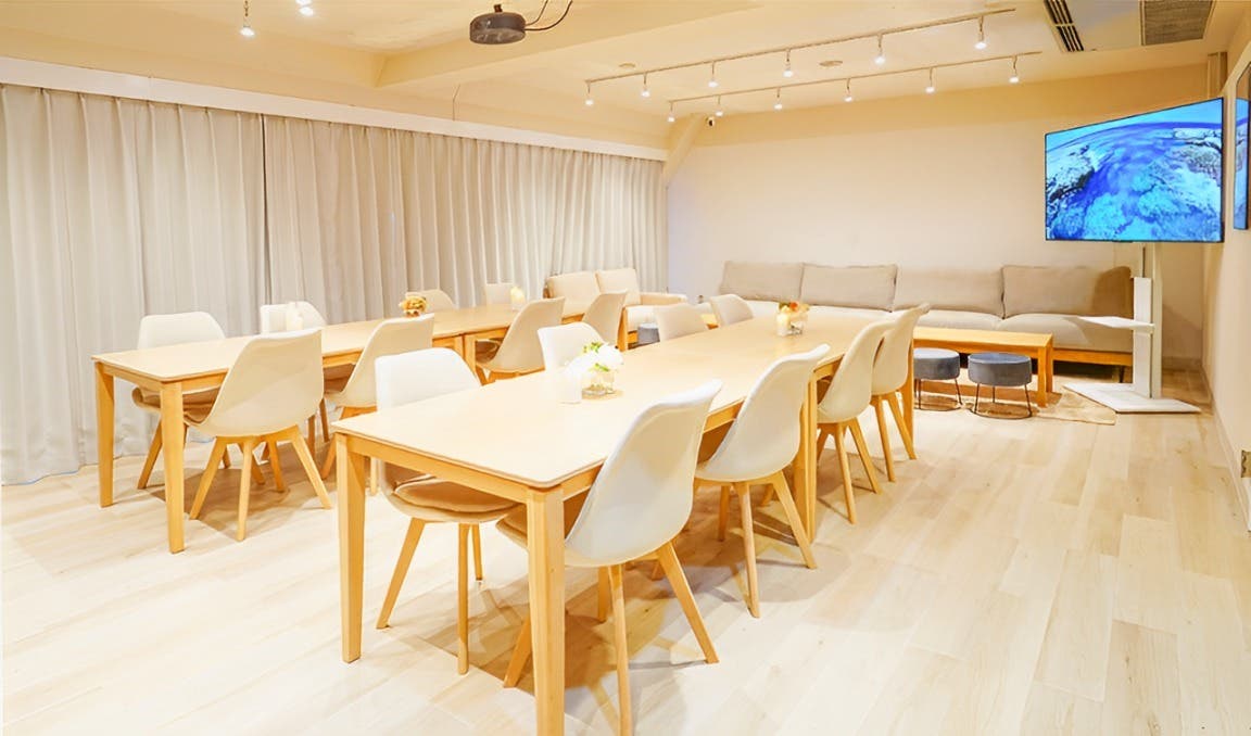 【上野駅2分】2024年OPEN🉐/最大35名/24H/スクリーン100㌅・65㌅ディスプレイ/LEDライト/パーティ🌟懇親会💖の写真10