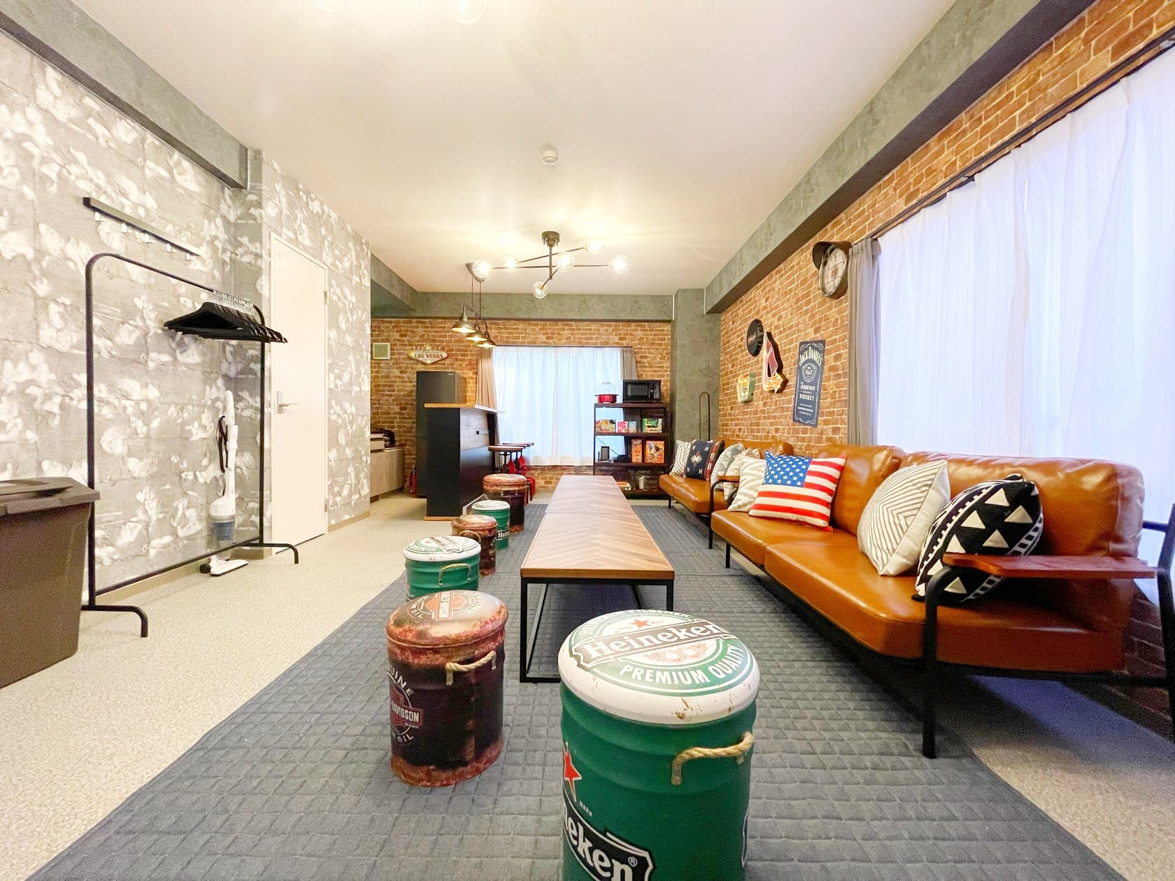 水道橋2分🚶‍♂️直前割🉐最大25名｜120㌅スクリーン｜バーカウンター🎯懇親会・パーティー✨貸切ラウンジ🍷[25]の写真2