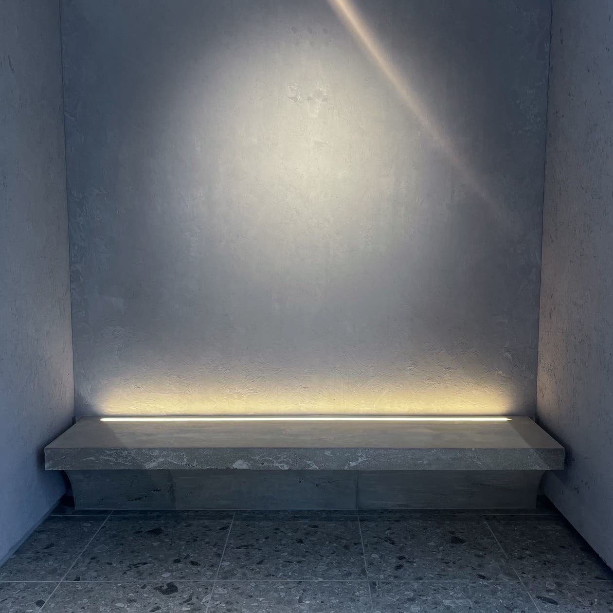 原宿キャットストリートに佇む2Fレンタルスペース。全面ガラス、釘打ちOK。賑わうロケーションで上質なイベントを。の写真11