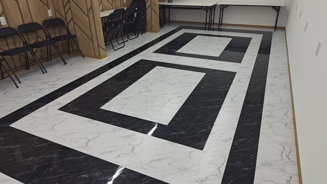 新小岩駅から徒歩4分 2階会議室 長机8台・着席人数30名の写真8