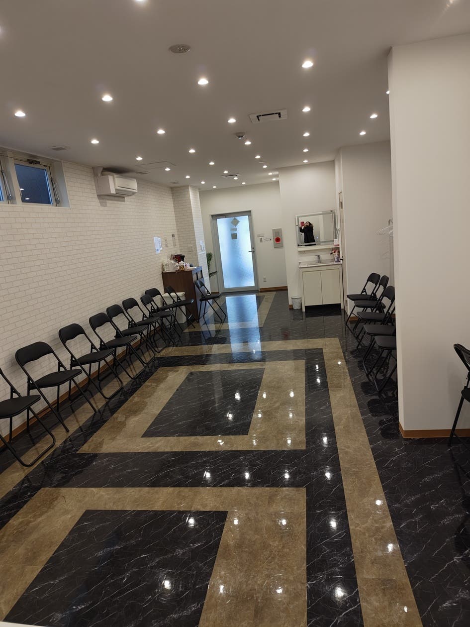 新小岩駅から徒歩4分　1階会議室　長机8台・着席人数30名　の写真10