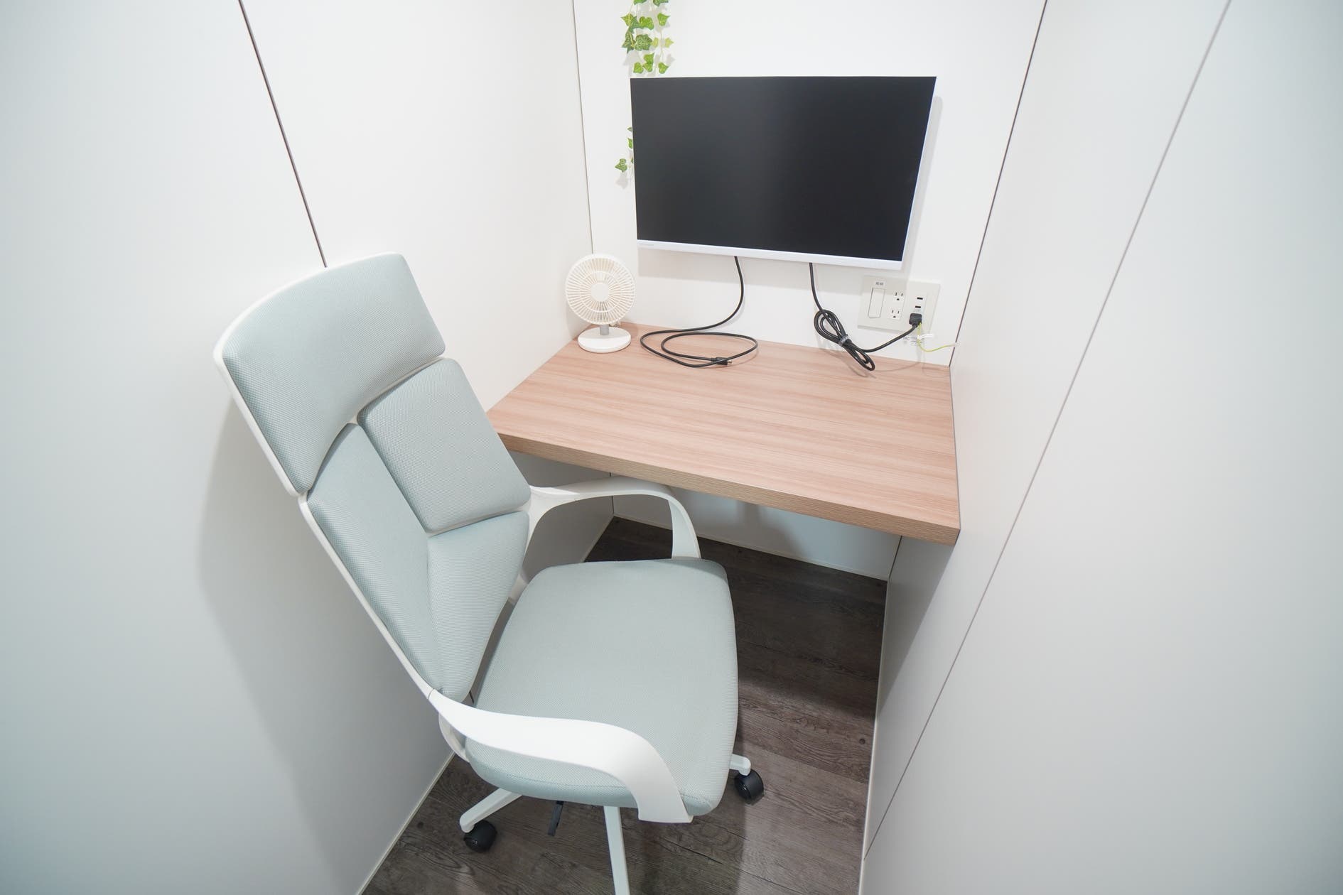 ＜ヒトリボックス 代々木駅前No.6＞🌟1周年記念セール中🌟代々木駅徒歩1分✨超高速＆安定のビジネスWi-Fi📶テレワークの写真5