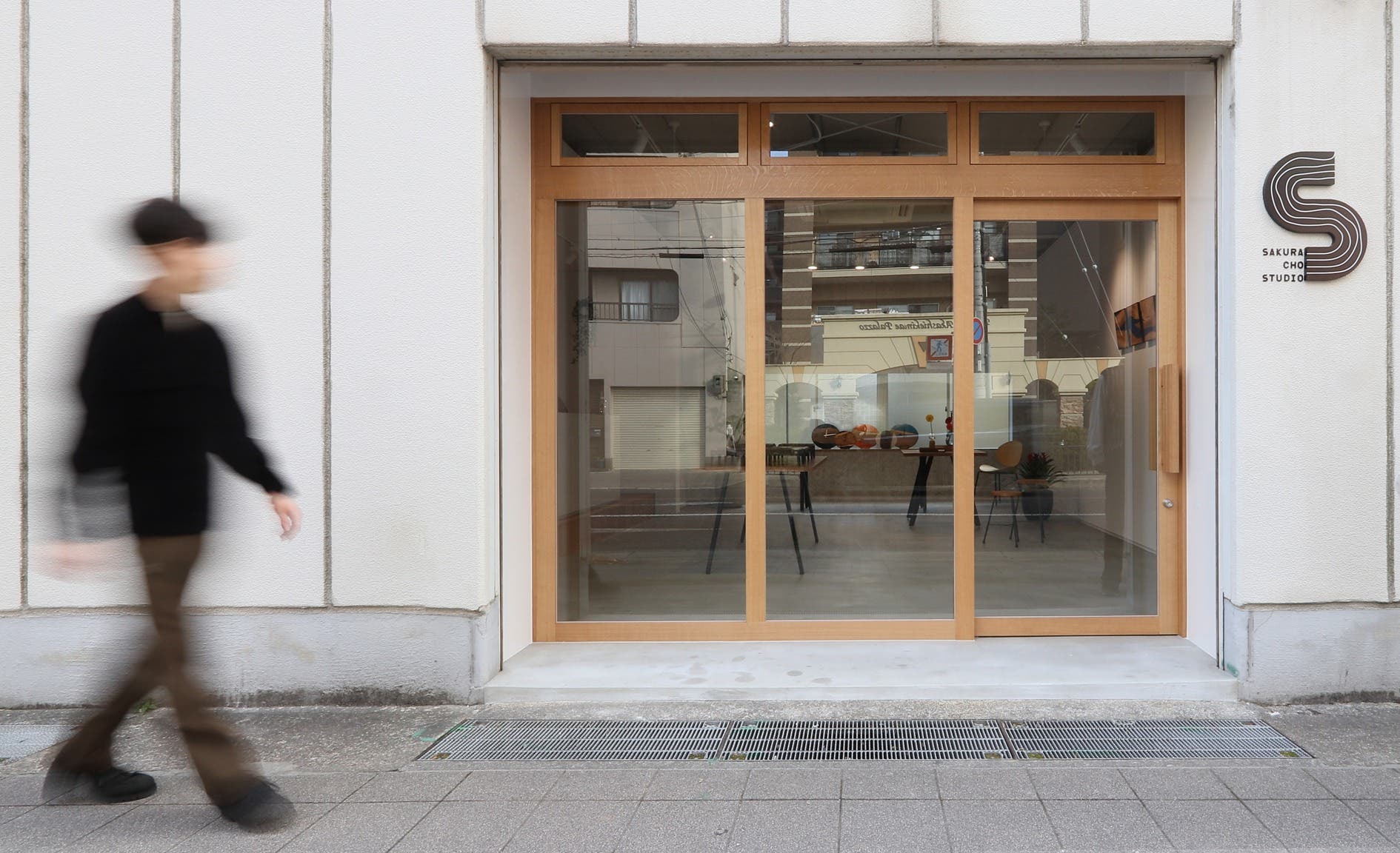 明石駅から徒歩5分のギャラリー・撮影スタジオとして使えるレンタルスペースの写真5