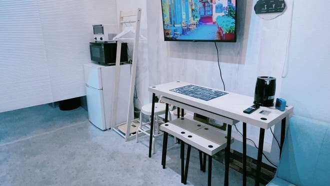 駅から4分 商店街 一階スペースの写真1