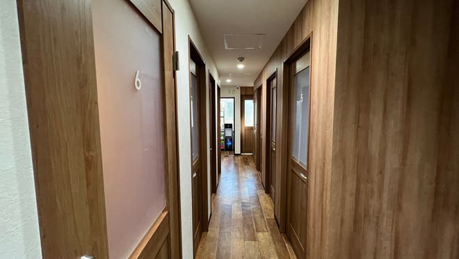 【¥660/1h!吉祥寺駅から徒歩1分】モニター・フリードリンク付き1名個室(ブース1)※予約時間前は入室不可の写真7