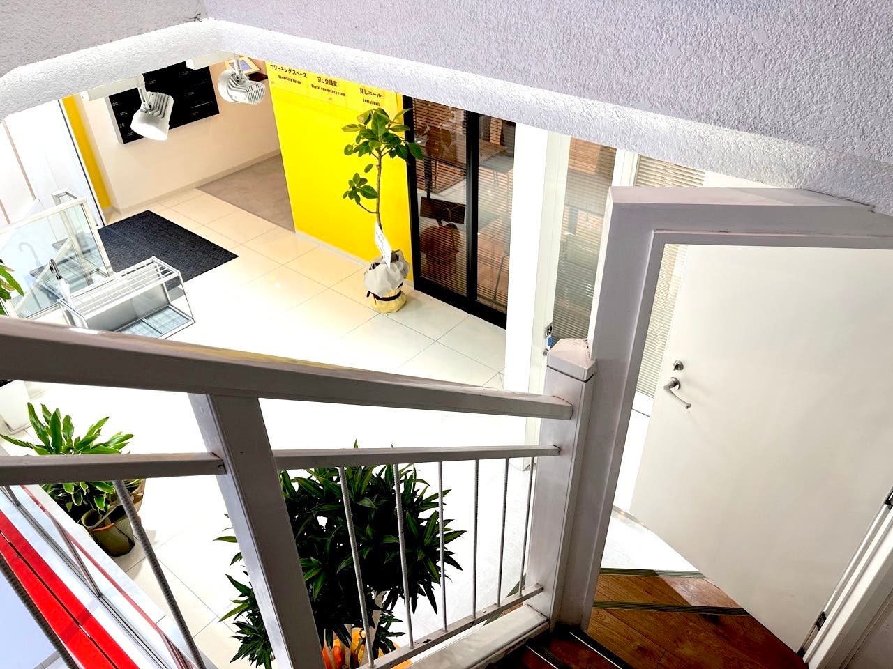 オビヤギルド中会議室。Web会議に最適、10人着席可能です。3階にあります。の写真10