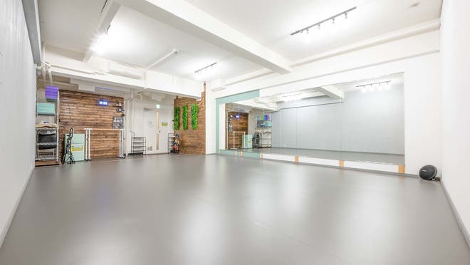 8/27エアコン交換済み《岩本町駅徒歩2分》70㎡広々スタジオ/天井高3m/リノリウム/バレエバー/更衣室ロッカー/地下1フロアの写真25