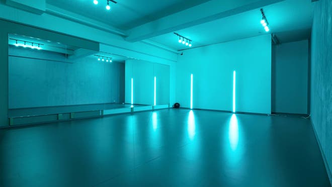 8/27エアコン交換済み《岩本町駅徒歩2分》70㎡広々スタジオ/天井高3m/リノリウム/バレエバー/更衣室ロッカー/地下1フロアの写真8