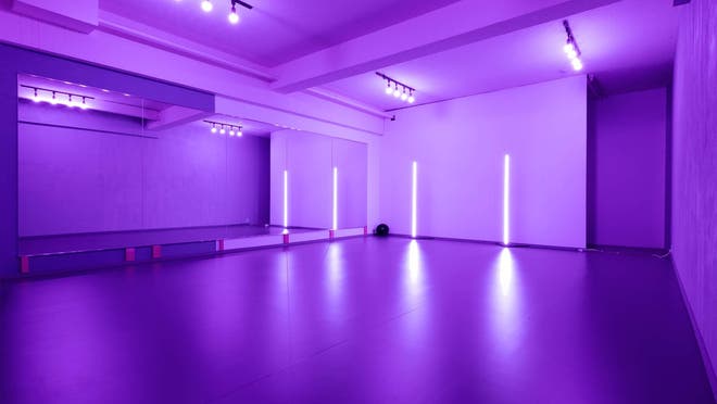 8/27エアコン交換済み《岩本町駅徒歩2分》70㎡広々スタジオ/天井高3m/リノリウム/バレエバー/更衣室ロッカー/地下1フロアの写真9