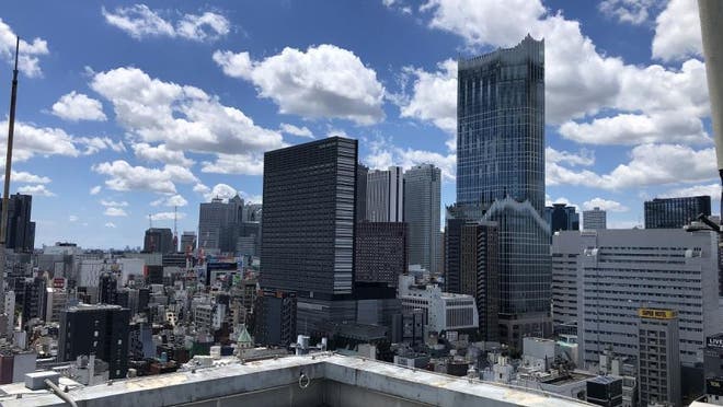 新宿歌舞伎町マンション屋上の写真1