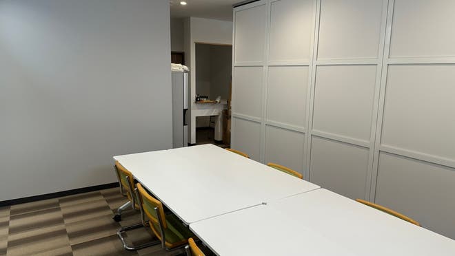 【上福岡駅徒歩1分!! ¥1,500/1h!!】8名会議室の写真2