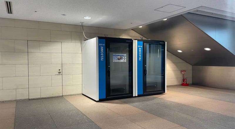 【テレキューブ】品川インターシティの個室型ワークブース（222-01）です。視線と音を遮る、プライベートな集中環境。