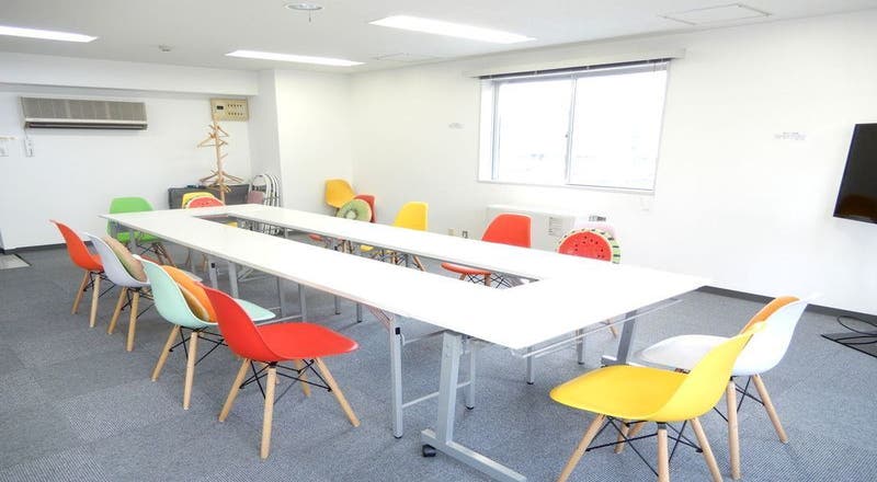 ＜フルーツ会議室🍋旭川駅前＞【室内動画あり】⭐️駅は目の前⭐️明るく広い(36㎡)⭐️ｻﾛﾝ整体も⭐️前日ｷｬﾝｾﾙOK