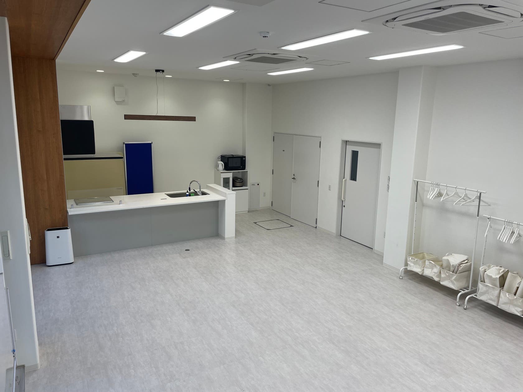 スペース①最大20名収容のキッチン付きレンタルスペース✨パーティー✋ママ会🎈会議⭐大型モニター65㌅📺YouTube視聴可の写真16