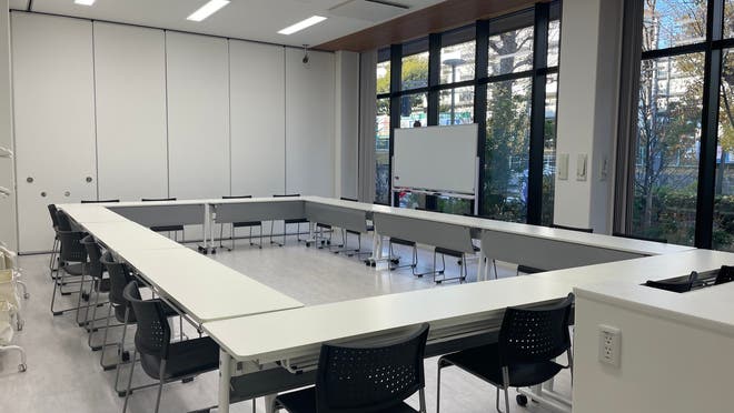 スペース①最大20名収容のキッチン付きレンタルスペース✨パーティー✋ママ会🎈会議⭐大型モニター65㌅📺YouTube視聴可の写真6