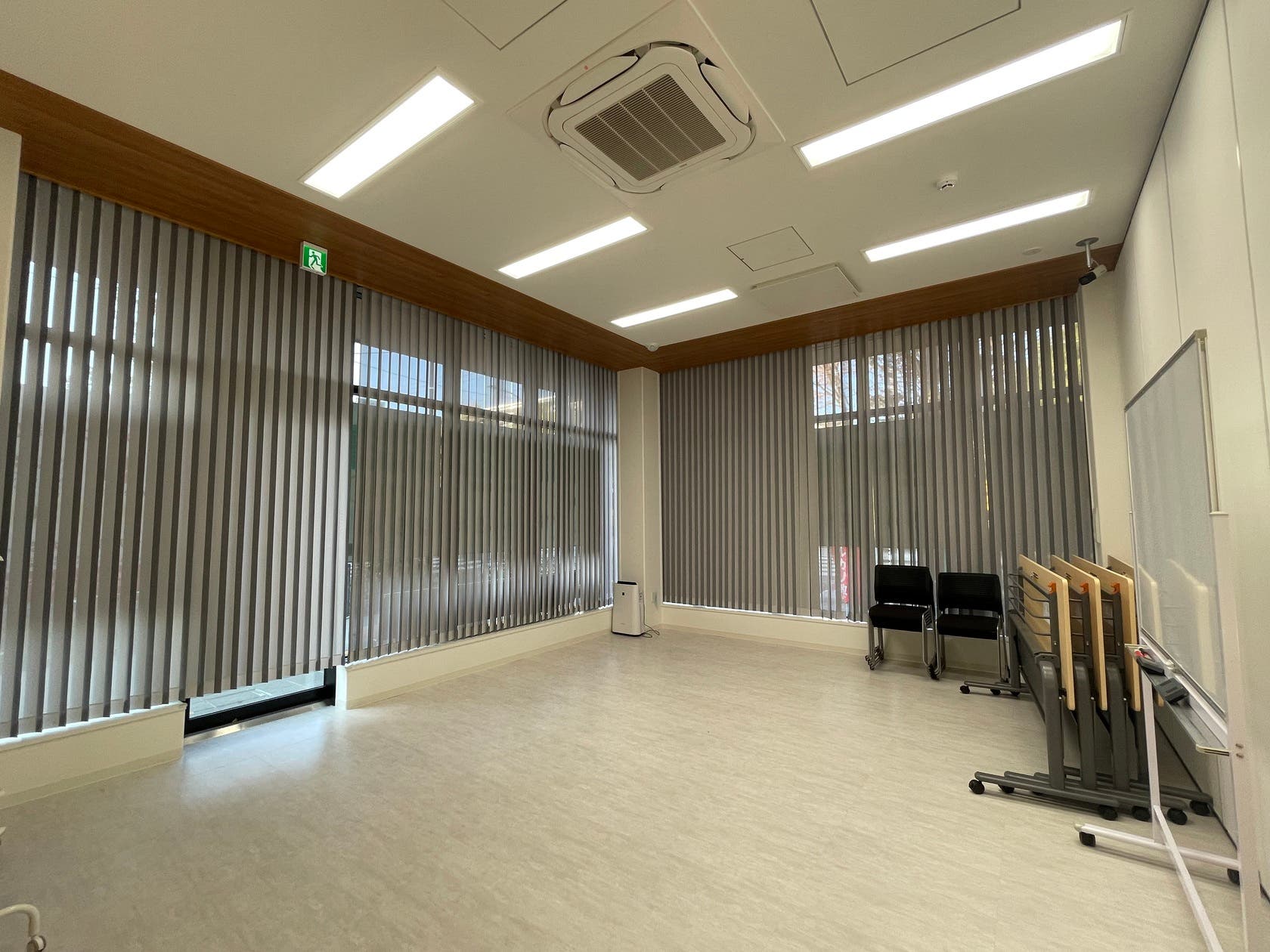 スペース②ネコサポ町田木曽店内のレンタルスペースです。🌟ママ会　✨推し活　💻会議　📺モニター65㌅👍YouTube視聴可の写真16