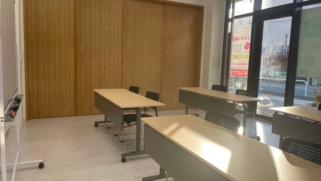 スペース②ネコサポ町田木曽店内のレンタルスペースです。🌟ママ会 ✨推し活 💻会議 📺モニター65㌅👍YouTube視聴可の写真9