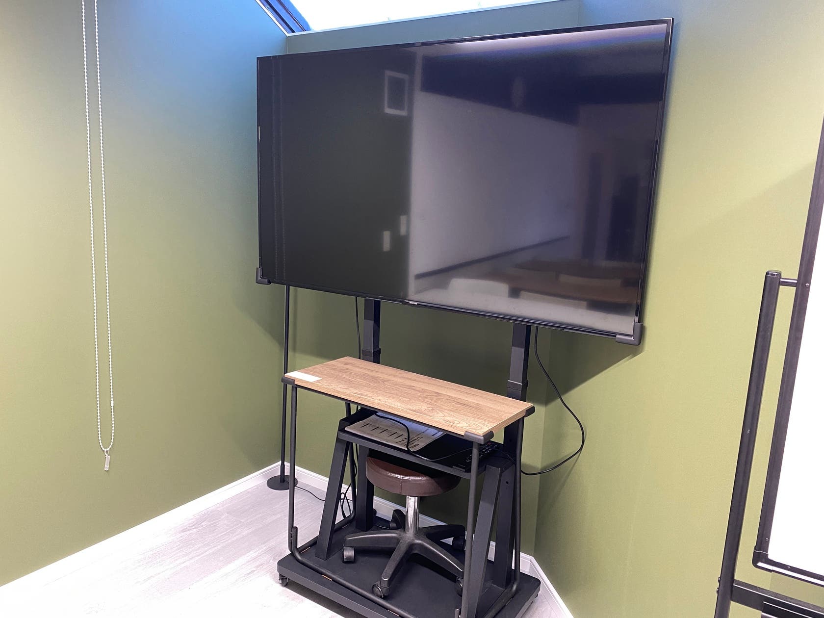 清潔第一【最大30名】０１ルーム　仙台駅歩いて8分！会議、ミーティング、ワークショップなど最適22名♪勉強女子会の写真12