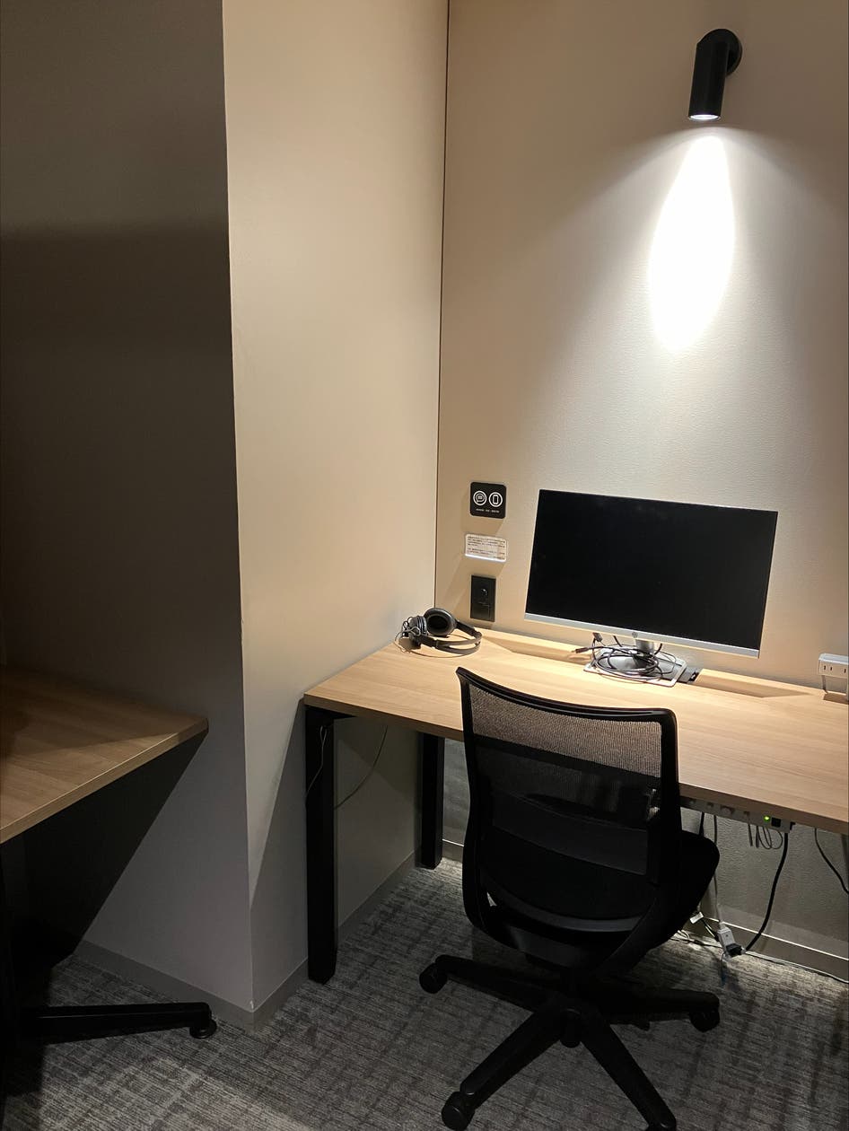 BOOTH 09(1名)の写真1