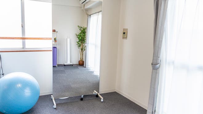 幅70cm高さ188cm高さ59〜89cmのベッドを新たに設置しました。の写真22