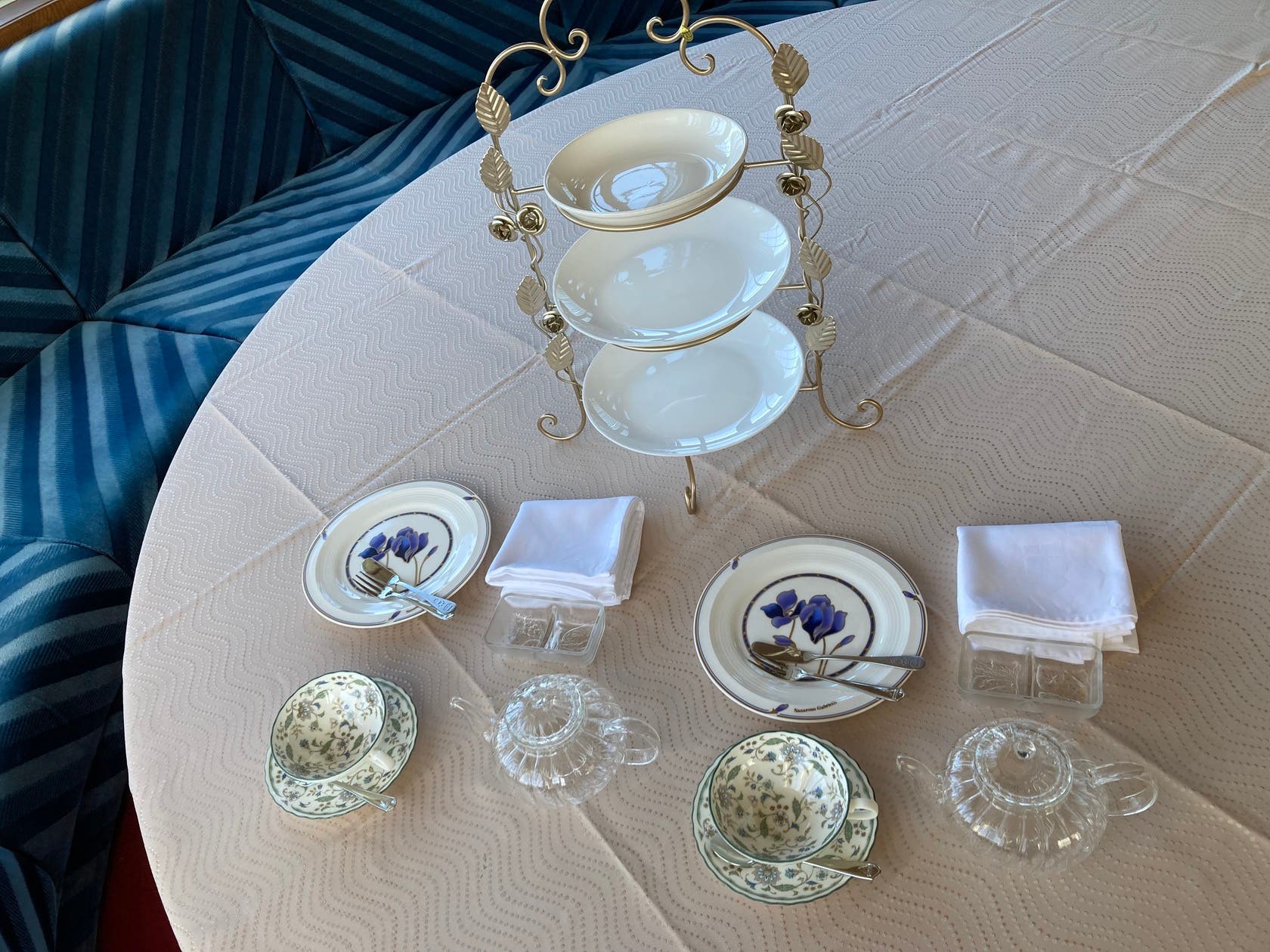 アフタヌーンティー備品のレンタルの画像1