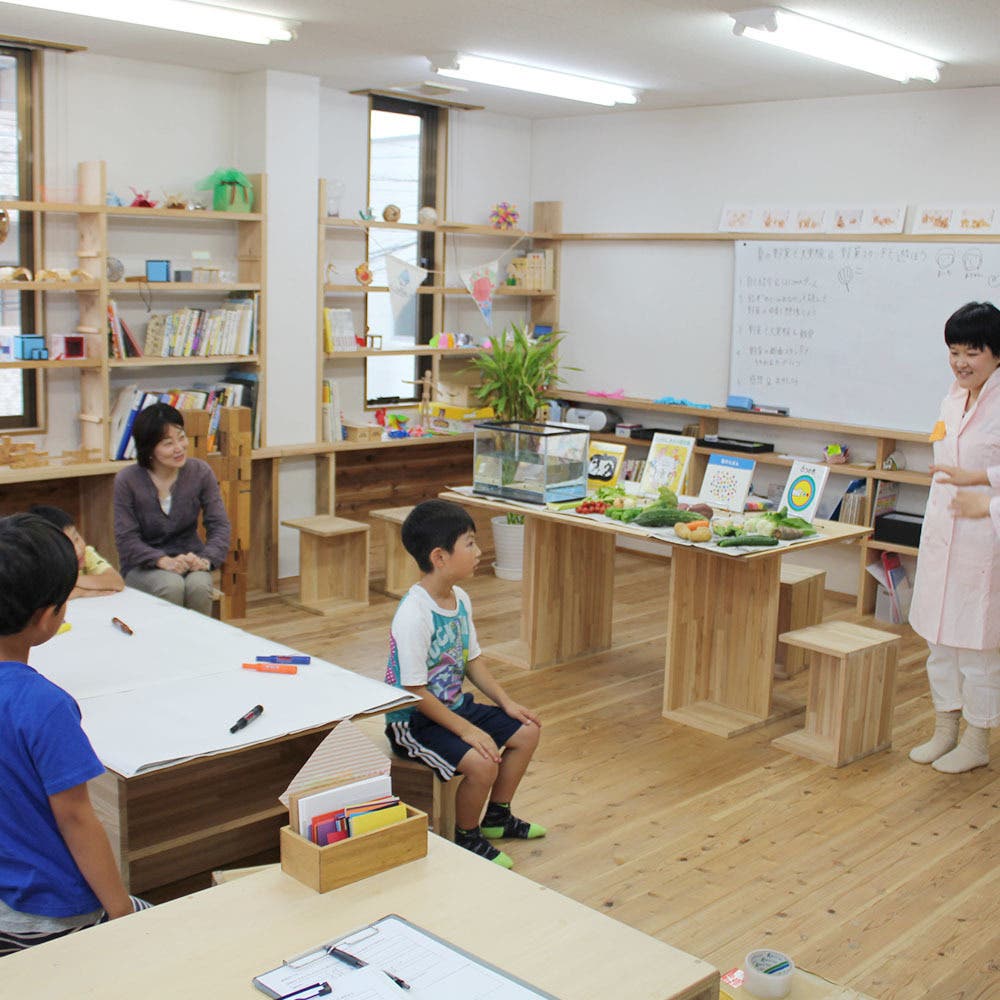 自然素材を活かした落ち着いたレンタルオフィスの写真4