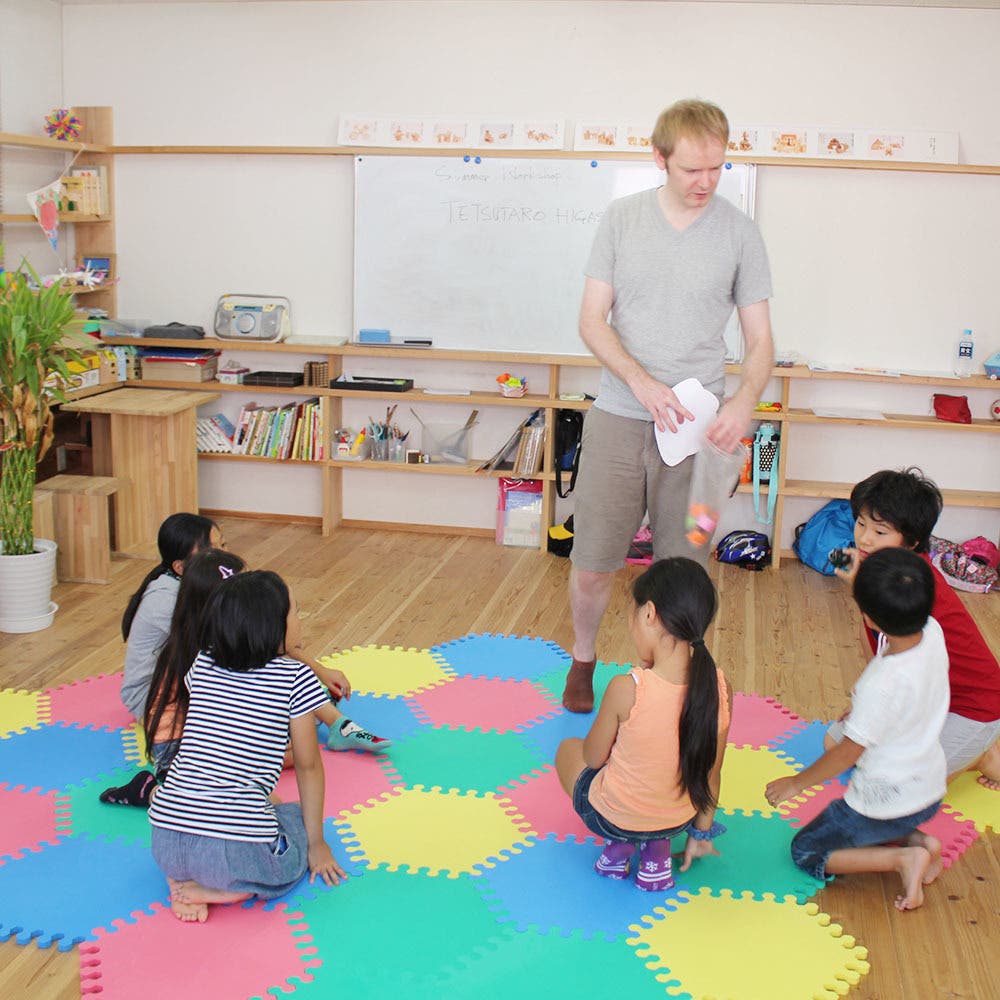 自然素材を活かした落ち着いたレンタルオフィスの写真5