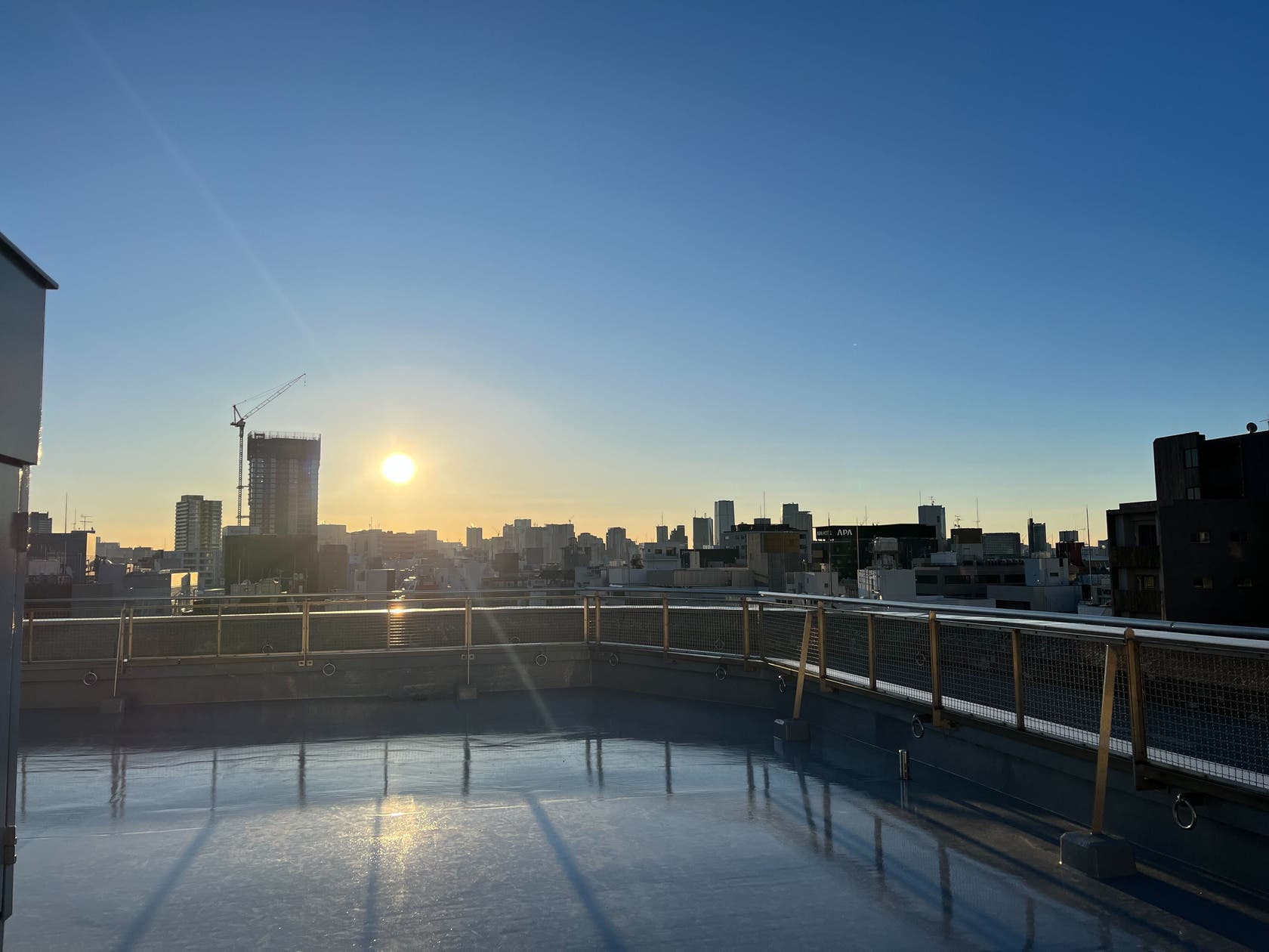 【新宿２丁目屋上スタジオ】新宿のビル群を望める屋上スタジオの写真7