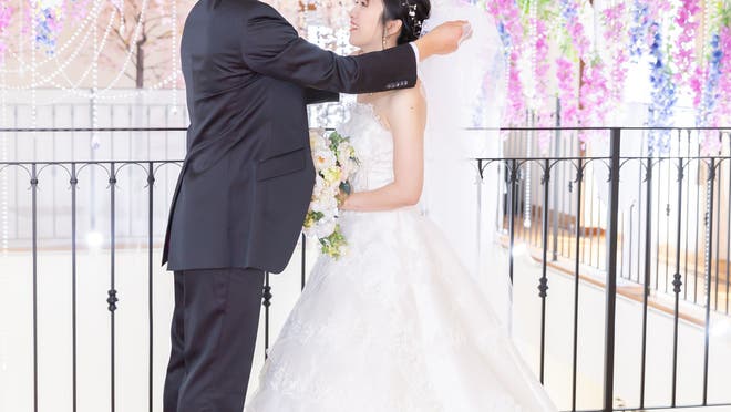 フォトジェニックなフラワーチャペル&吹き抜けダイニングの写真8