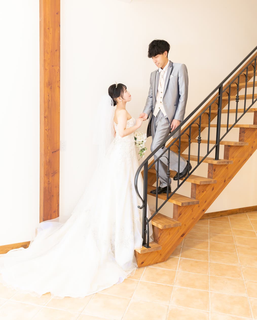 フォトジェニックなフラワーチャペル＆吹き抜けダイニングの写真11