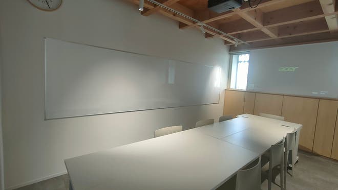 【射水 by HIBARI NEST】15名収容可能!セミナールームの写真1