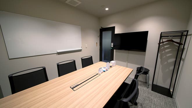 会議室 02(6名)の写真1