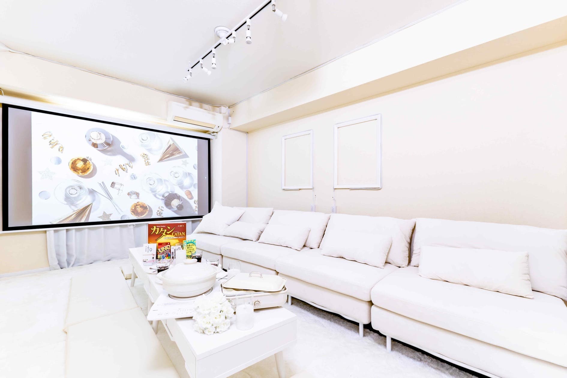 LEDライトで盛れるスペース☄推し活🫰100㌅大画面プロジェクターで動画鑑賞🎦ゲーム🎮の写真8